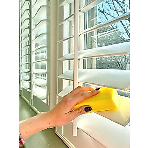 Scrub Daddy Damp Duster, Magical Dust Cleaning Sponge, Duster for Cleaning Venetian & Wooden Blinds, Vents, Radiators, Skirting Boards, Mirrors and Cobwebs, Traps Dust, Grey