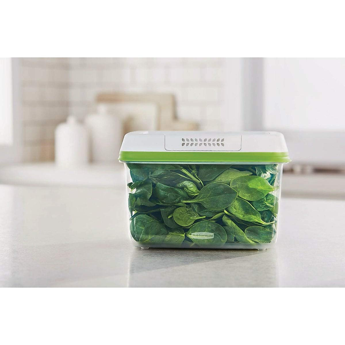 Rubbermaid FreshWorks Saver, Large Produce Storage Container, 18.1-Cup, Clear