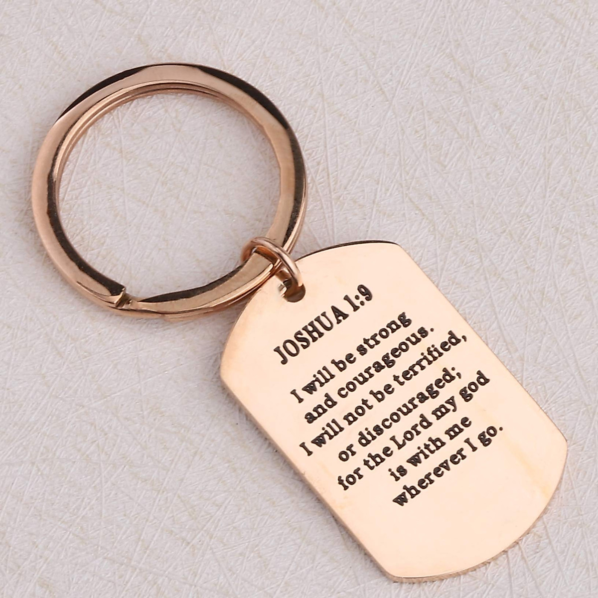 BEKECH Joshua 1:9 Bible Verse Keychain I Will Be Strong And Courageous Dog Tag Keychain Religious Jewelry Christian Keyring Gift (rose gold)