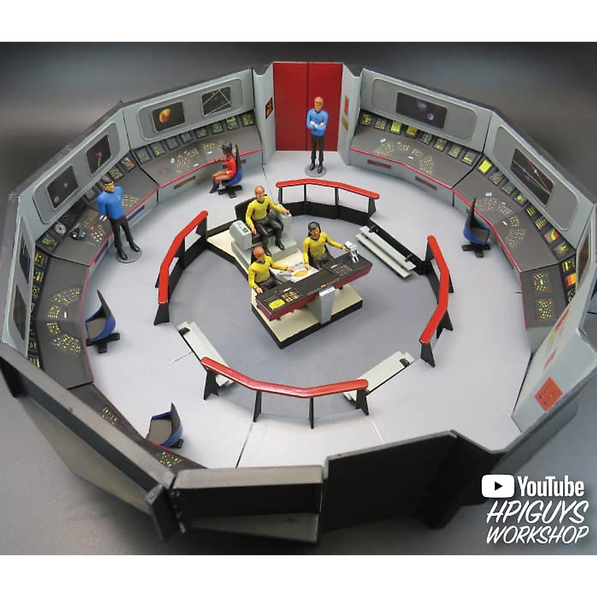 AMT Star Trek U.S.S. Enterprise Bridge 1:32 Scale Model Kit