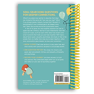 A Year of Us: A Couples Journal: One Question a Day to Spark Fun and Meaningful Conversations