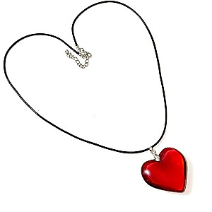 YURAOER Y2K Red Heart Necklace for Women - Chunky Glass Puffy Red Heart Choker Necklace Y2K Aesthetic Grunge Jewelry Gifts (red glass)