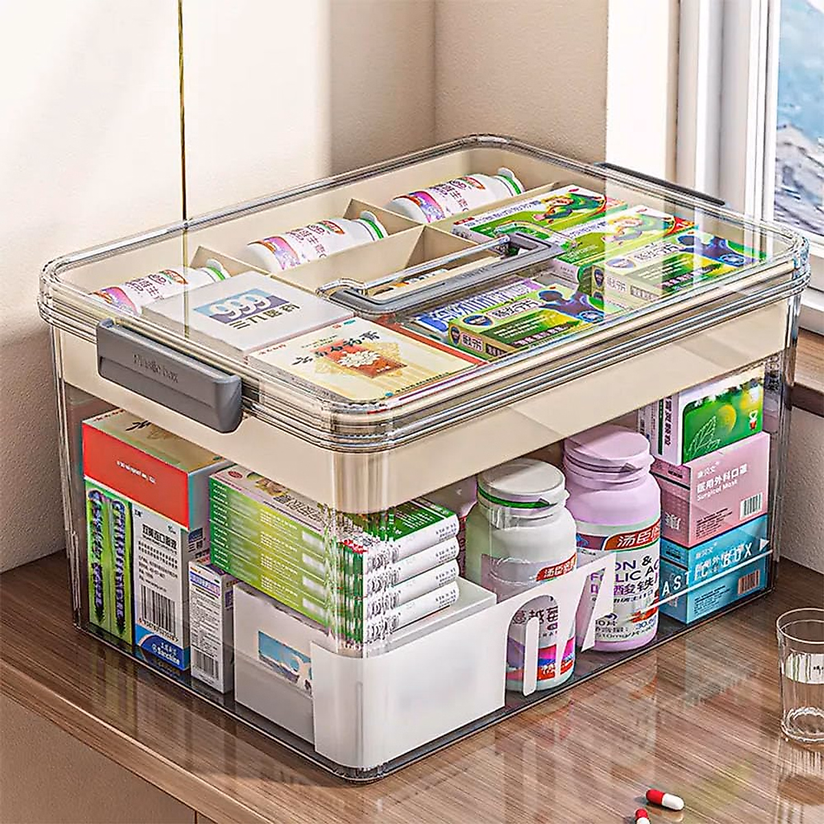 Ledander Portable Medicine Storage Box with Compartments, Clear Plastic (white)