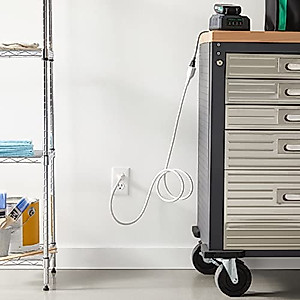 Amazon Basics Extension Cord, 13 Amps, 125V, 6 Foot, White