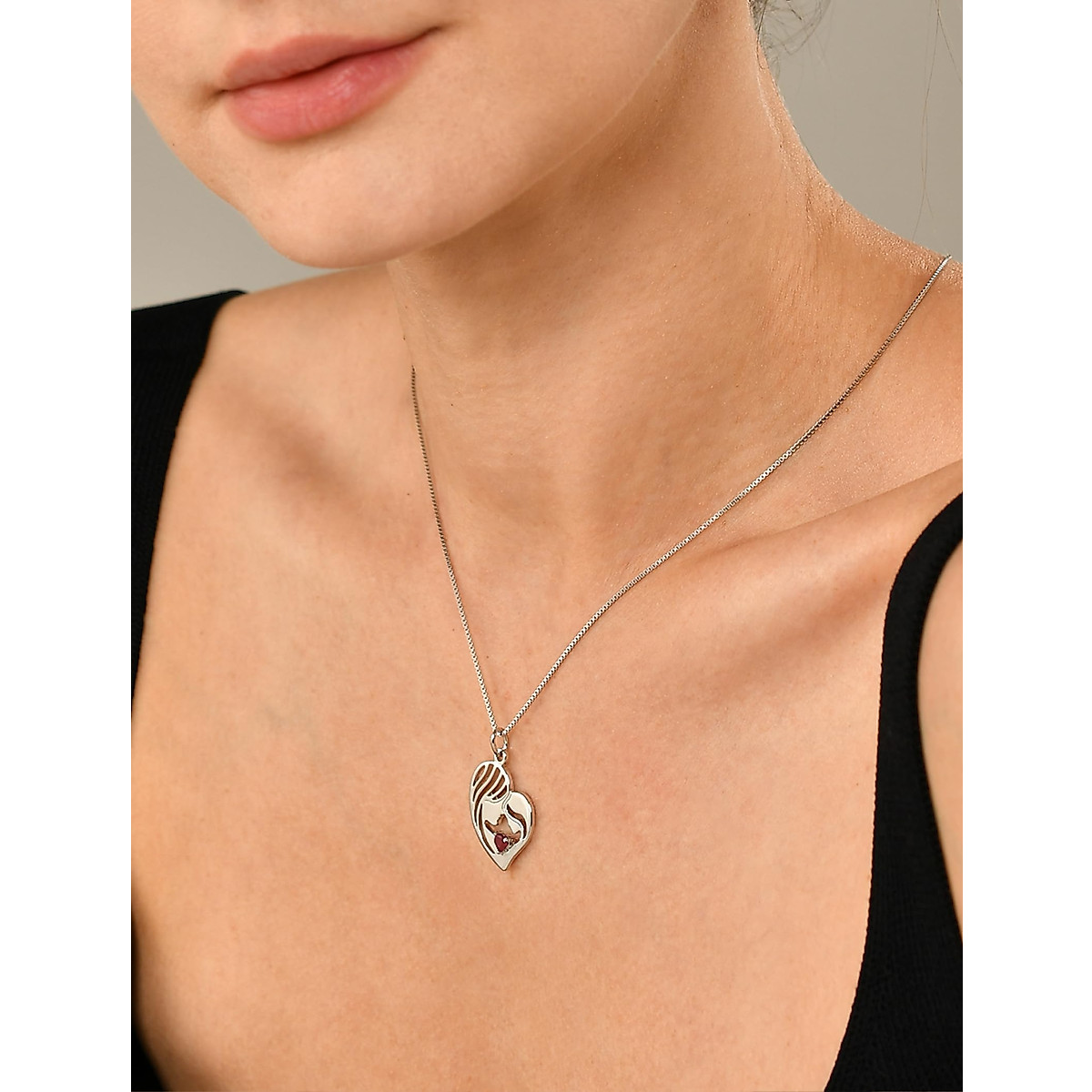 YL Mother and Daughter Necklace 925 Sterling Silver Mum Hold Child Heart Pendant Created Ruby Necklace Gifts for Moms