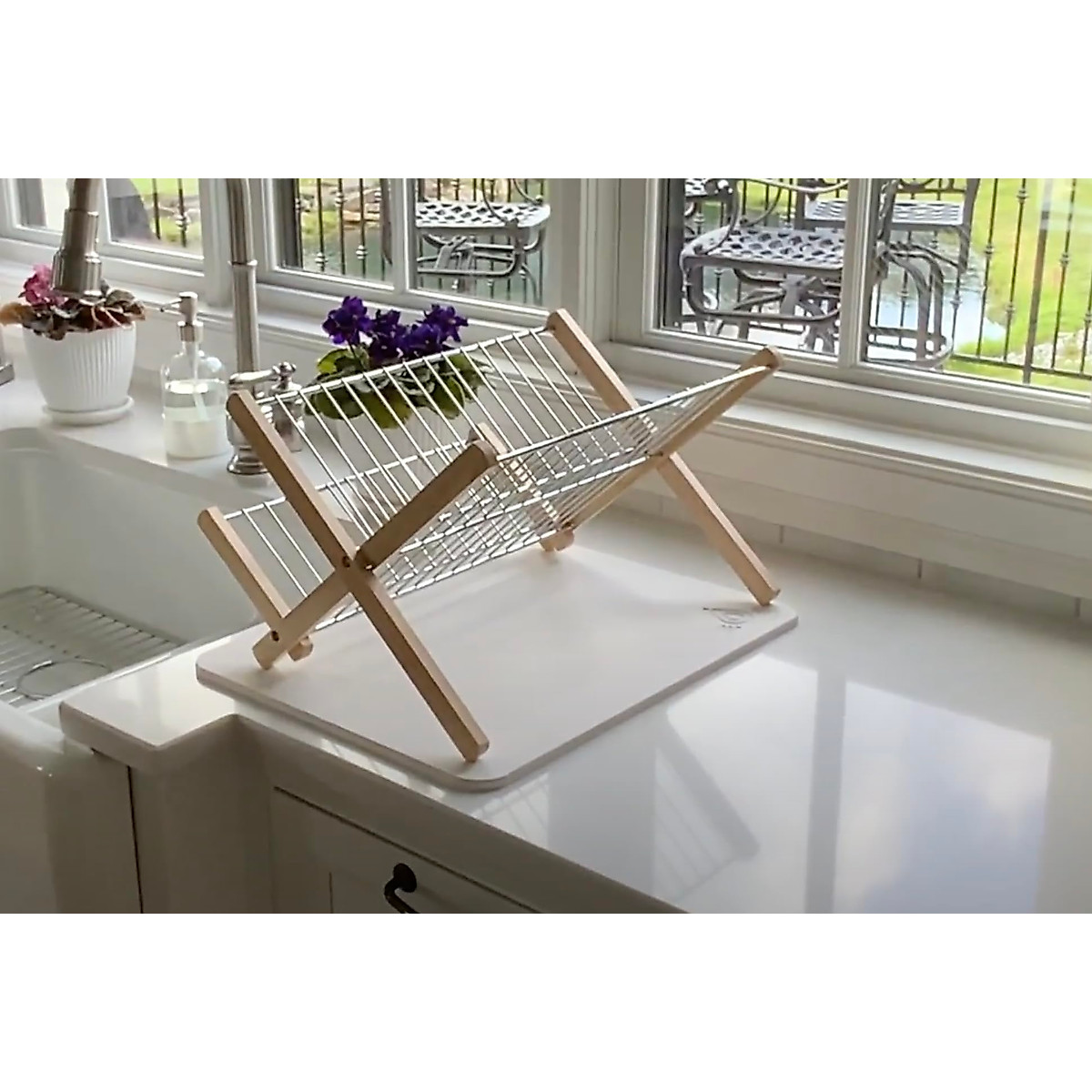 Magic Stone - Diatomaceous Earth Kitchen Mat and Bamboo Dish Rack – Super Absorbent Dish Drying Mats for Kitchen Counter, Durable & Quick Drying Mat (White)