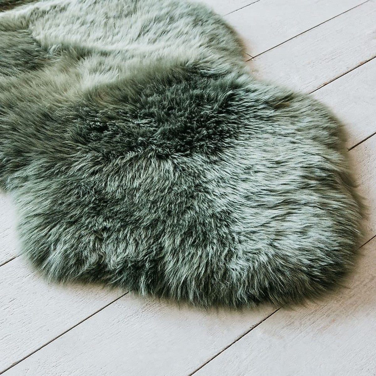 HUAHOO Premium Genuine Sheepskin Rug Green Real Australia Sheepskin Natural Luxury Fluffy Lambskin Fur Area Rug Seat Covers for Kids Bedroom Sofa Chair Cover Double Pelt/2' x 3' Cypress Green