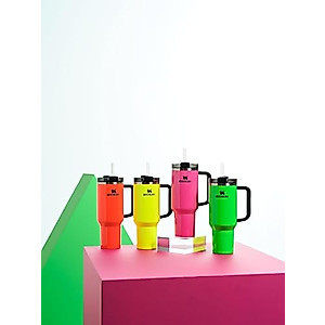 STANLEY Quencher H2.0 FlowState Stainless Steel Vacuum Insulated Tumbler with Lid and Straw for Water, Iced Tea or Coffee, Smoothie and More, Neon Green, 40 OZ