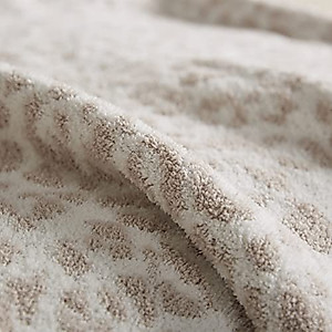 MIDO HOUSE Microfiber Throw Blanket for Couch Chic Leopard Bed Throws Fuzzy Warm Cheetah Blanket Reversible Beige Throw Blankets for Home Decor 52 x 63 inch