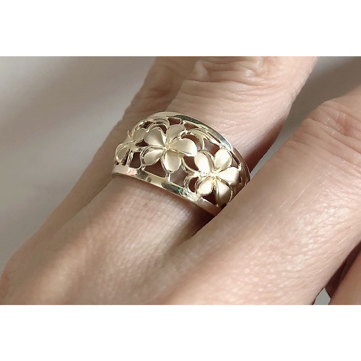 Zero Gravity Hawaii Hawaiian Heirloom Jewelry 14k Yellow Gold Cut Out 5 Plumeria Taper Ring (11)