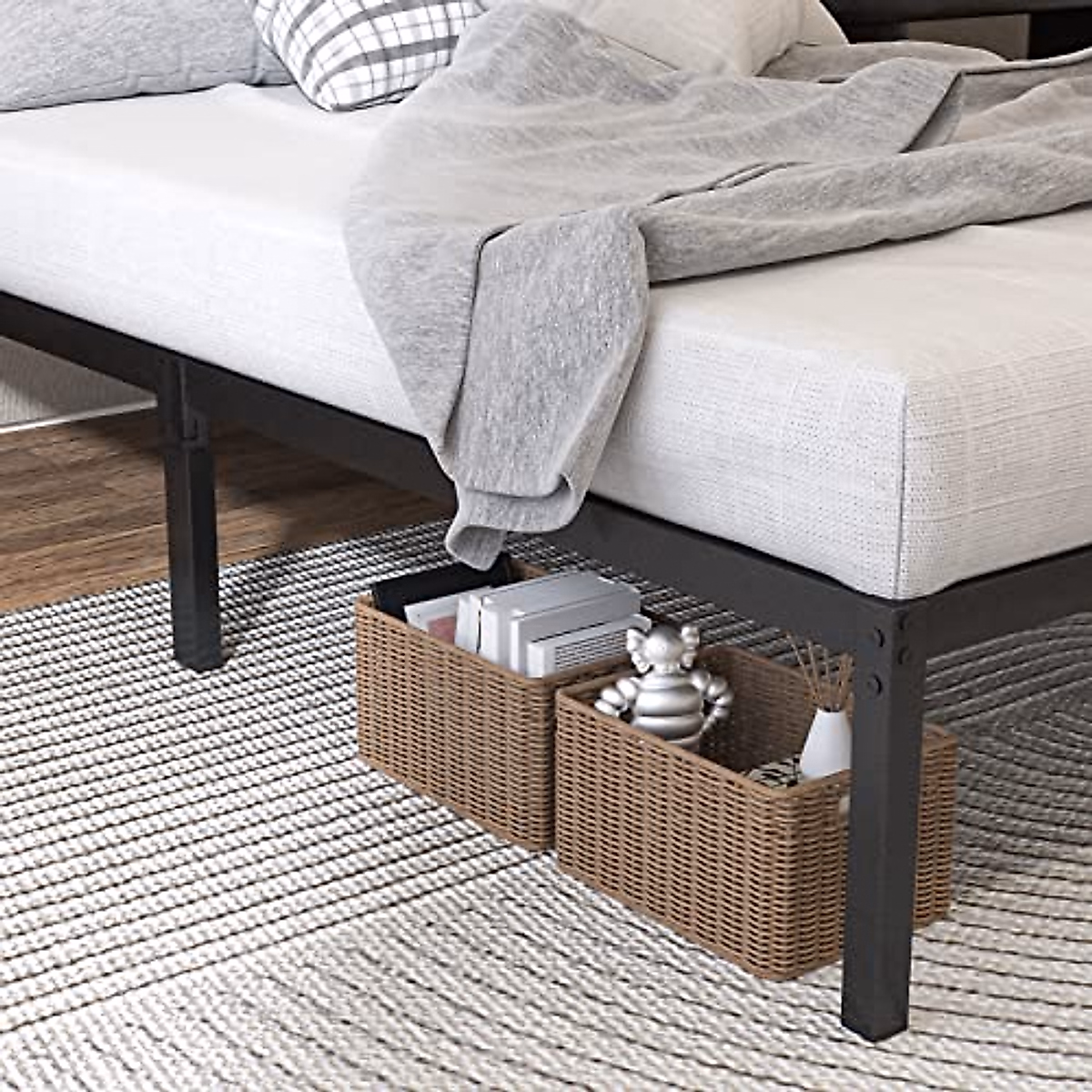 UYUK Metal Platform Bed Frame Queen Size, No Box Spring Needed Modern Design, Heavy Duty Easy Assembly