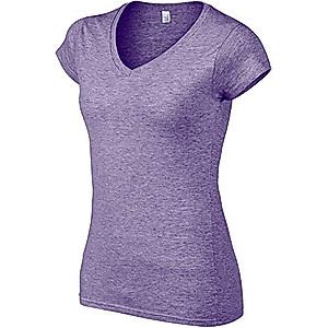 Gildan Women's Softstyle V-Neck T-Shirt - Large - US size 6 - Red