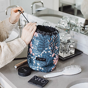 Jadyn Durable Cinch Top Makeup Organizer - Compact Travel Makeup Bag - 7 Interior Pockets for Cosmetics - Drawstring Toiletry Travel Bag for Women - 6L Storage Capacity - (Navy Floral)