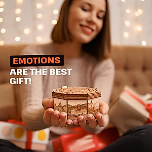 ESC WELT Wooden Secret Maze Box - Creative Gift Box for Money, Vouchers, Gift Cards - 3D Wooden Box Game - Gift Box Riddle Game - Gift Box for Teens and Adults - 3D Wooden Puzzle