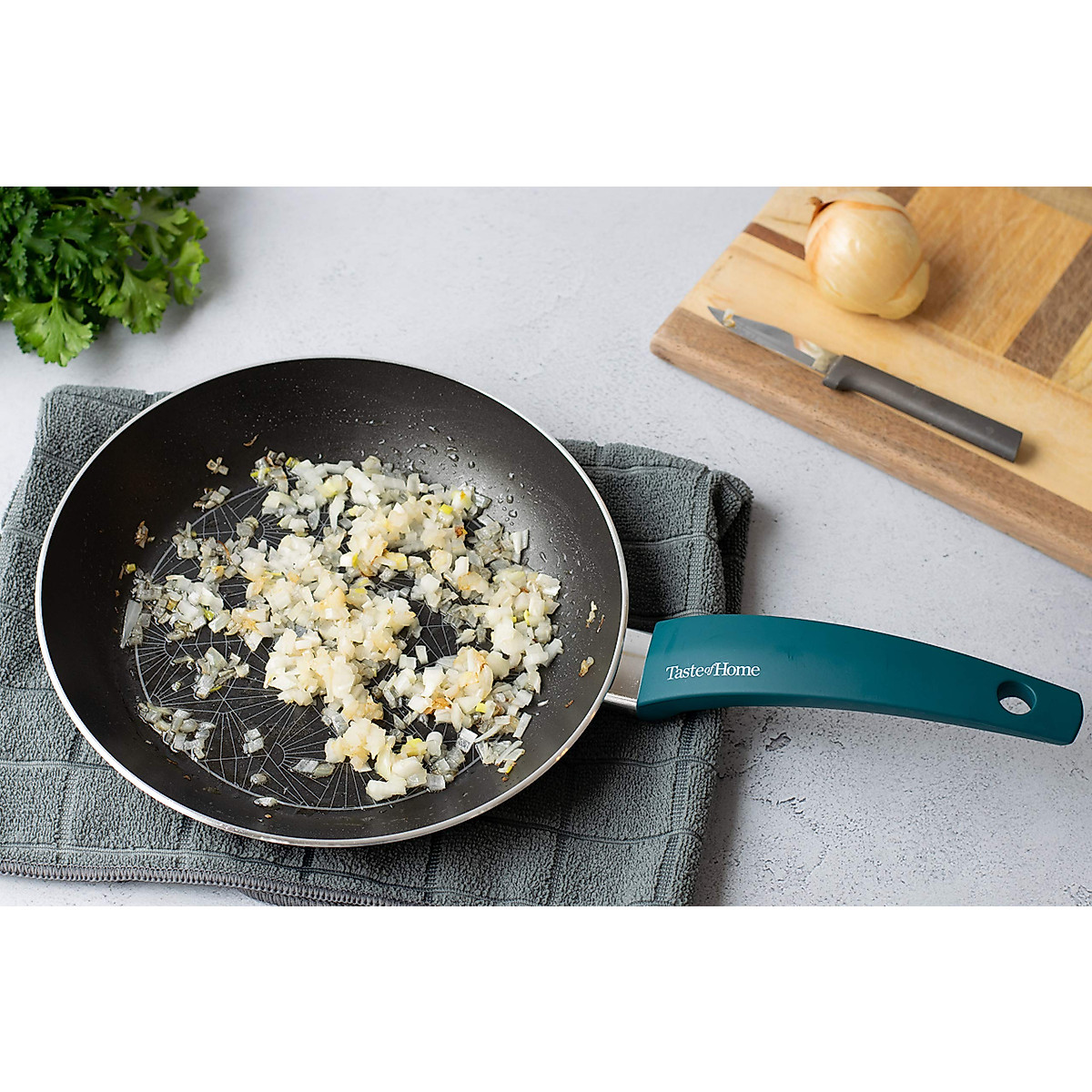 Range Kleen Taste of Home® 9.5-inch Non-Stick Aluminum Skillet