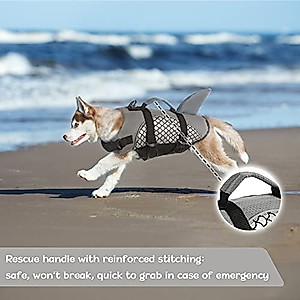 HiPeep Ripstop Dog Life Jacket Adjustable Dog Life Vest Safety Lifesaver Puppy Life Preserver Superior Buoyancy Swimming Boating Rescue Handle Shark Design for Small Medium Large Dogs（Silver,L）