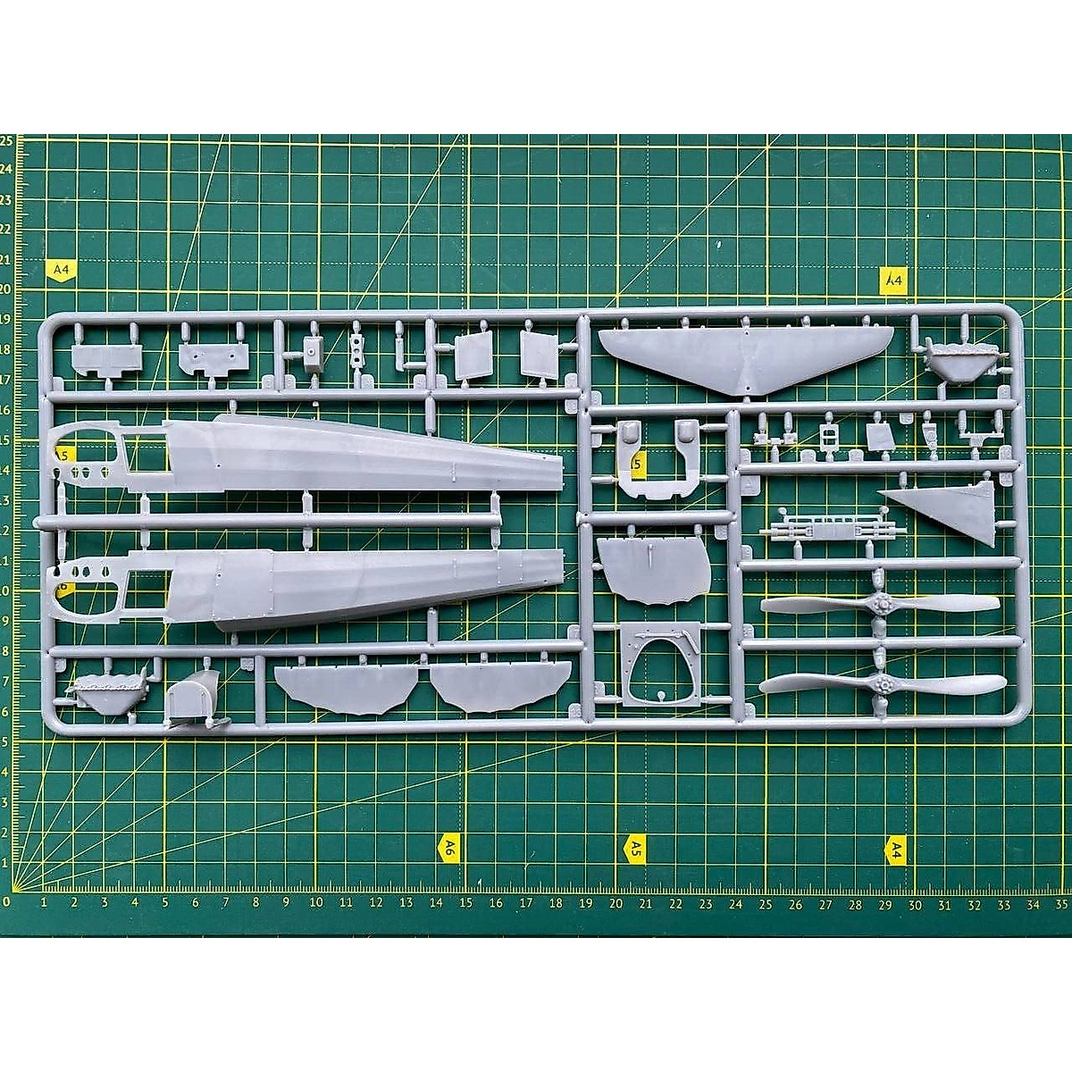 Roden 636 - 1/32 - SPAD XIIIc1 Scale Plastic Model Aircraft kit
