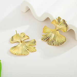WOWORAMA Gold Ginkgo Leaf Earrings for Women Bohemian Large Geometric Statement Earrings Boho Big Plant Leaf Drop Earring