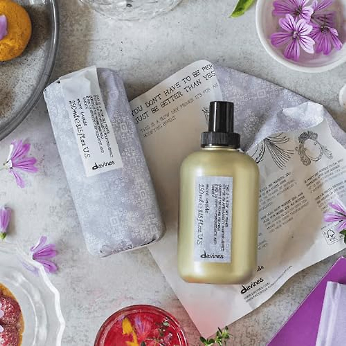 Davines This is a Primer. It’s for Natural Shine, Anti-Humidity and Bodyfying Effect, 8.45 oz.