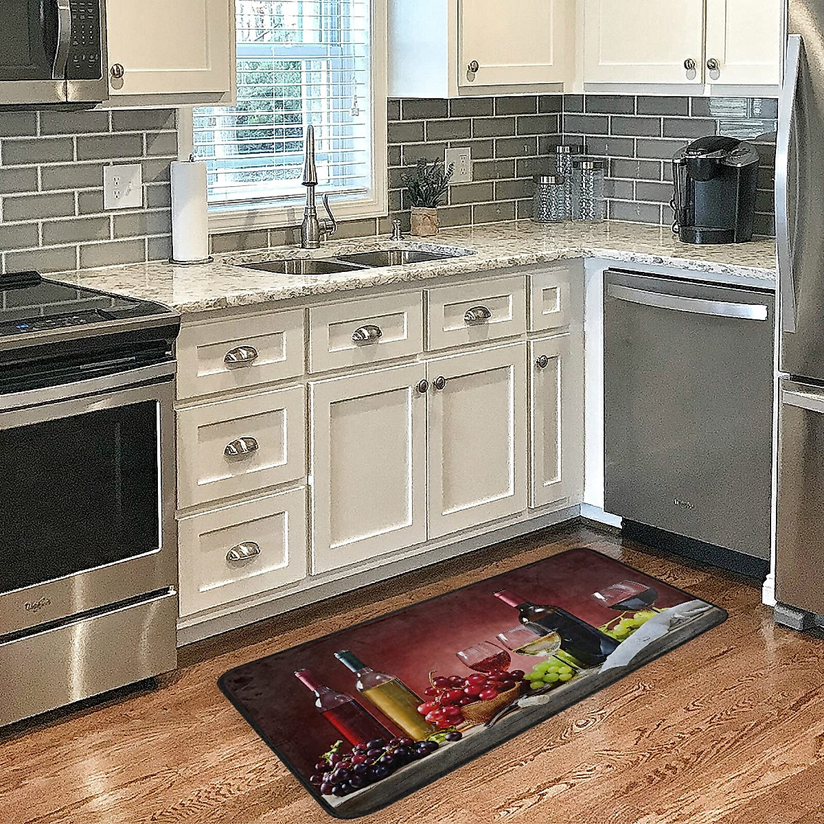 Red White Wine Kitchen Rugs Grapes Fruit Bath Rug Runner Comfort Mat Non-Slip Doormats Carpet for Bathroom Indoor 39" X 20"