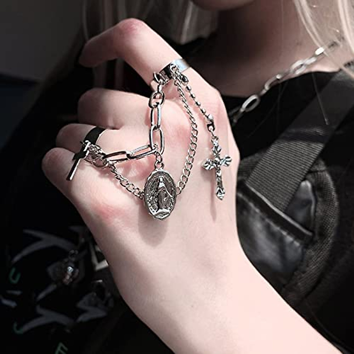 CJIAYUJEW 16PCS Chain Rings Gothic Punk Chain Finger Ring Set for Women Men,Vintage Silver Emo Rings Cross Butterfly Knuckle Ring