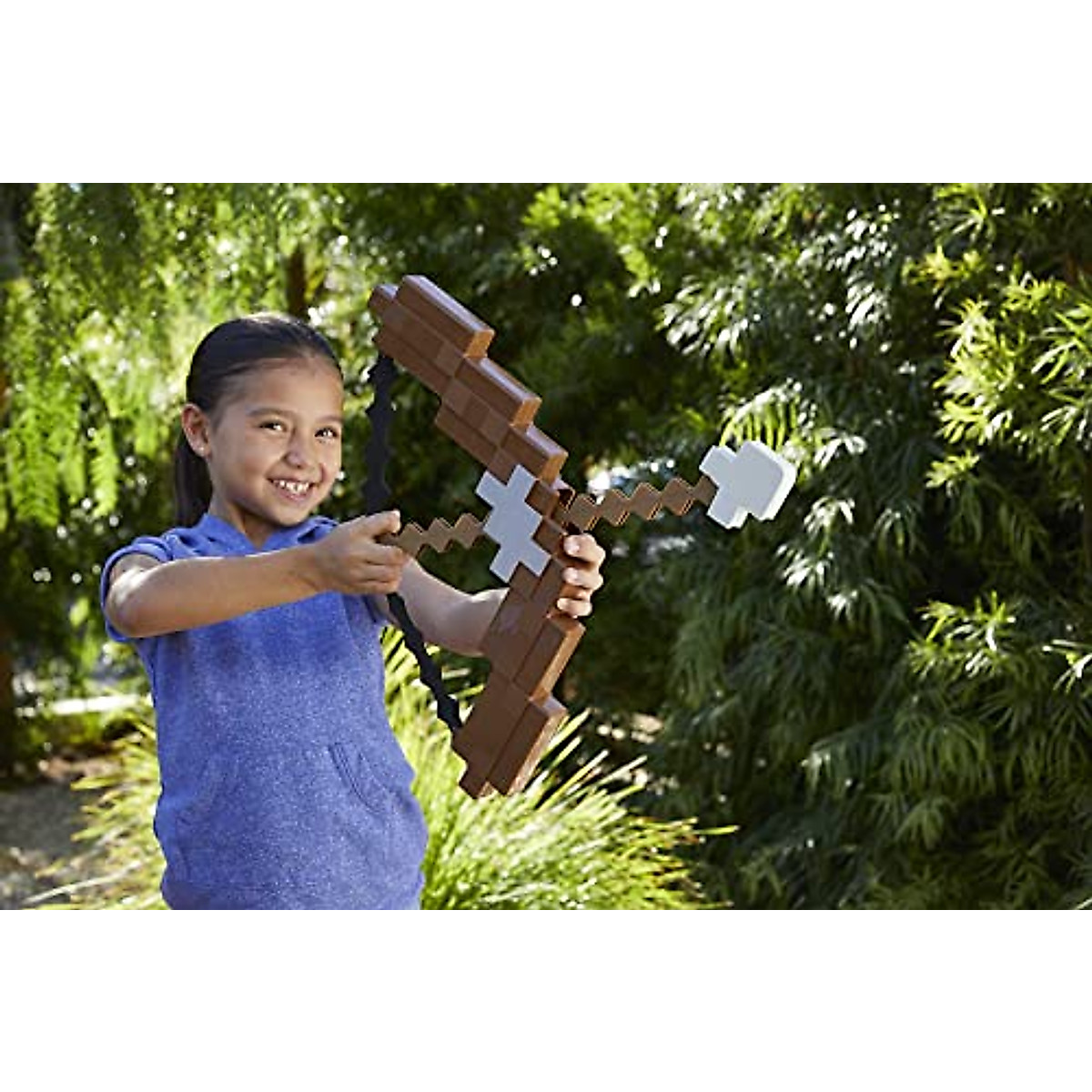 Mattel Minecraft Toys, Ultimate Bow and Arrow with Lights and Sounds, Kid-Sized Role-play Accessory, Gift for Kids and Fans