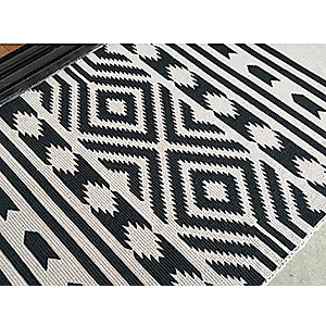 UKELER Laundry Room Runner Rug 2'x4' Cotton Washable Kitchen Rugs Black and White Front Door Mat Handmade Indoor Outdoor Rugs for Kitchen, Laundry, Bathroom, Doorway