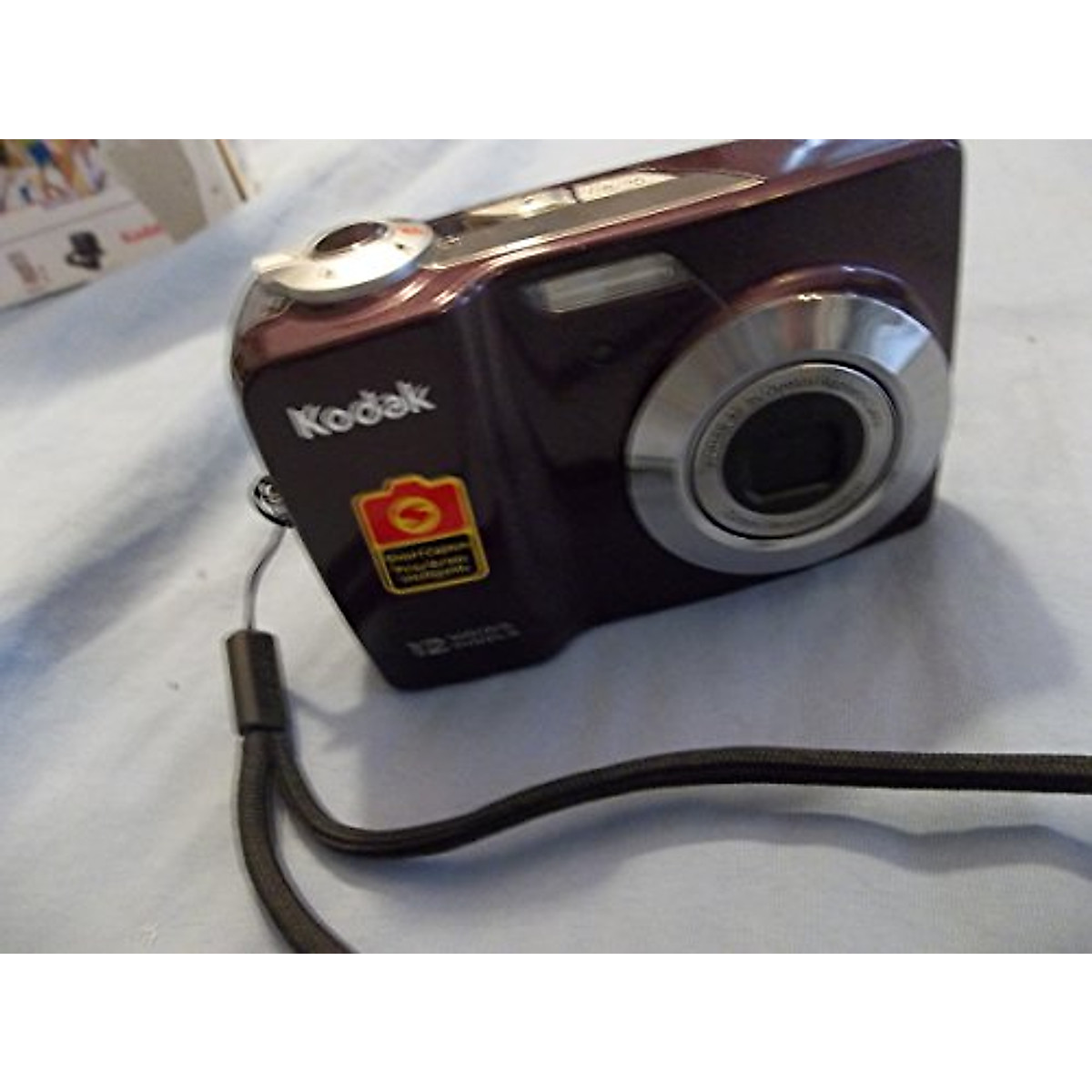 Kodak EasyShare C182 12 MP Digital Camera with 3x Optical Zoom and 3.0-Inch LCD (Purple)