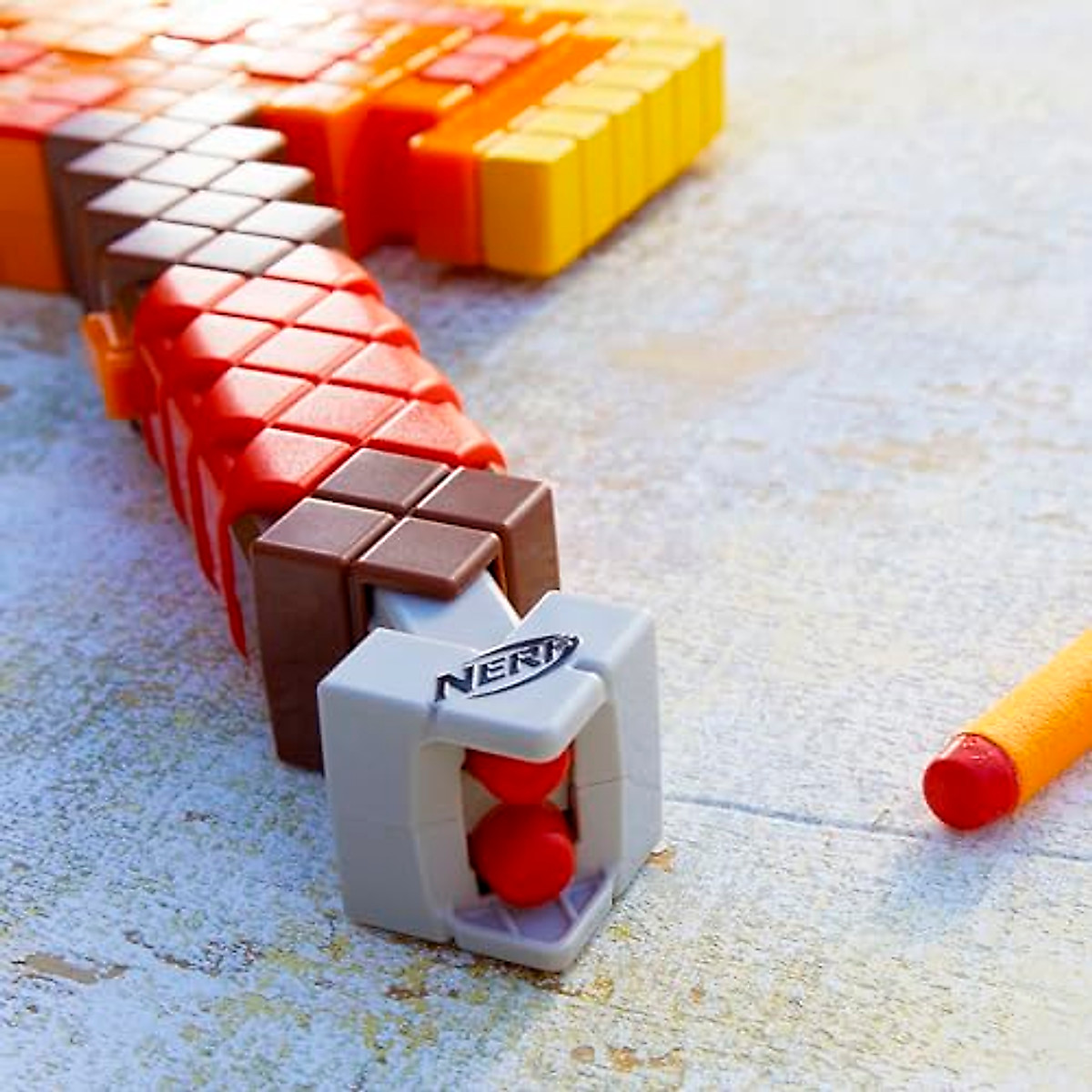 Nerf Minecraft Firebrand, Dart Blasting Axe, 6 Nerf Elite Foam Darts, Design Inspired by Minecraft Axe in The Game, Pull Down Priming, Minecraft Toys