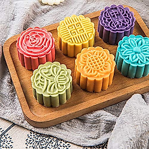 Moon Cake Mold 6 PCS, Mid Autumn Festival DIY Hand Press Cookie Stamps Pastry Tool Moon Cake Maker, Flower Mode Patterns 1 Mold 6 Stamps 50g (White).