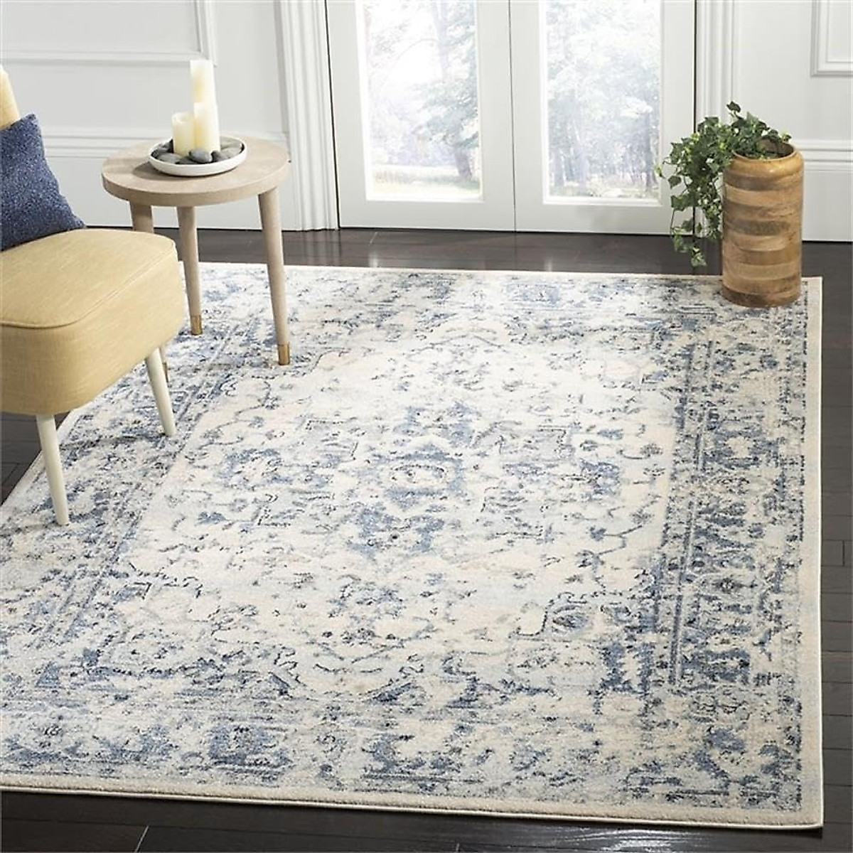 SAFAVIEH Charleston Collection Area Rug - 8' x 10', Ivory & Navy, Oriental Distressed Design, Non-Shedding & Easy Care, Ideal for High Traffic Areas in Living Room, Bedroom (CHL411A)