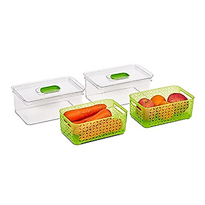 Amazon Basics Set of 3 Produce Food Saving Containers with Vented Lids, BPA Free Plastic - 2 Large (4.3 Qt), 1 Medium (1.9 Qt)