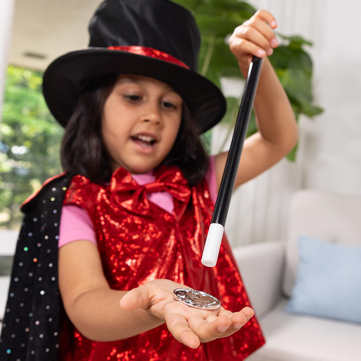 Melissa &amp; Doug unisex-children Magician Role Play Costume Set - Includes Hat, Cape, Wand, Magic Tricks Frustration-Free Packaging