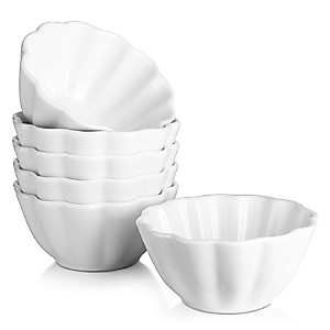 DOWAN Ramekins 4 oz, Creme Brulee Ramekins, Flower-Shaped Porcelain Ramekins Oven Safe for Baking Souffle, Custard Cups, Small Dipping Bowls, Sauces Bowls, Charcuterie Bowls, Set of 6, White