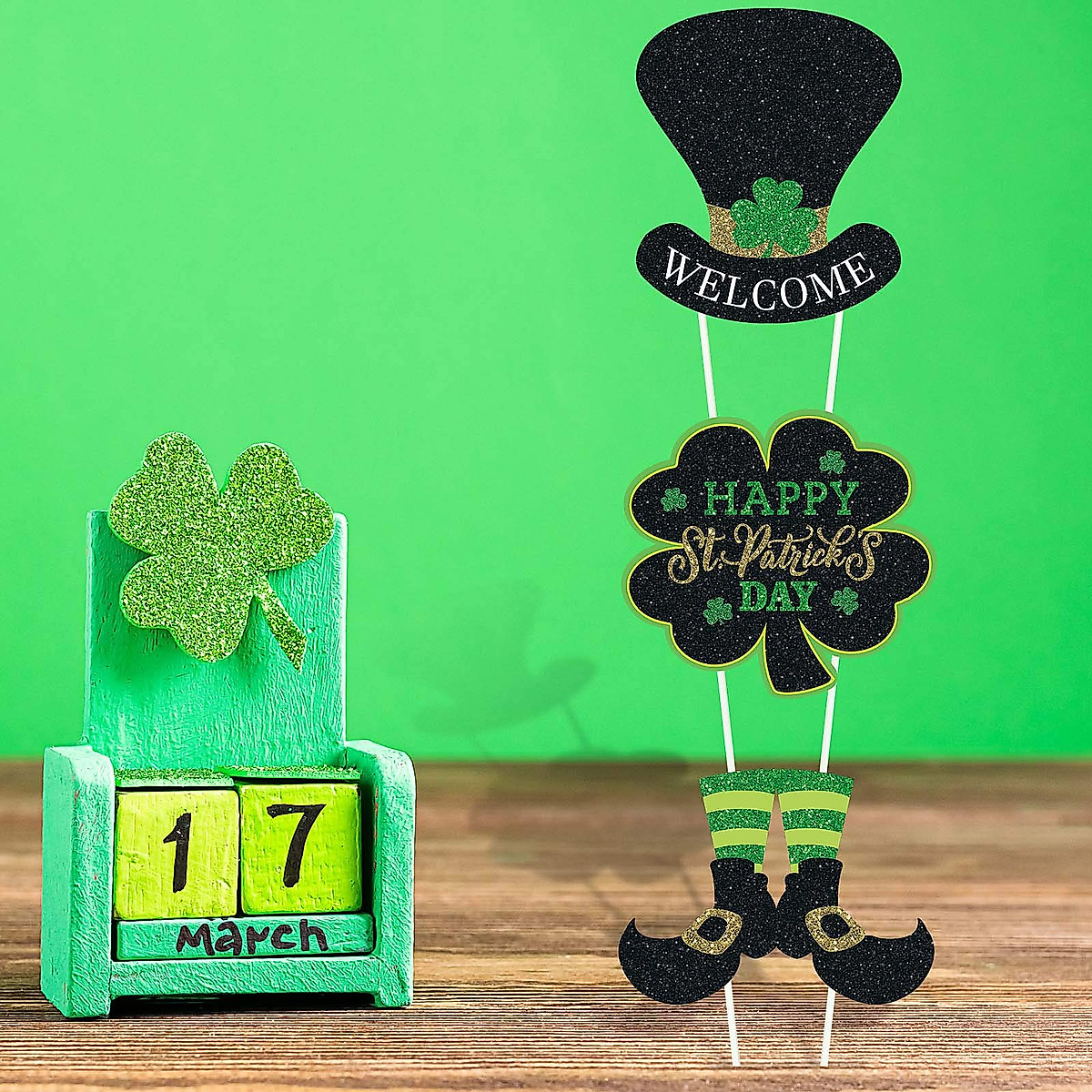3 Pieces St. Patrick's Day Yard Signs with Stakes, St. Patrick's Day Clover Signs Outdoor Lawn Decorations Irish Leprechaun Horseshoe Shamrock with Happy St Patrick's Day Sign with Stakes