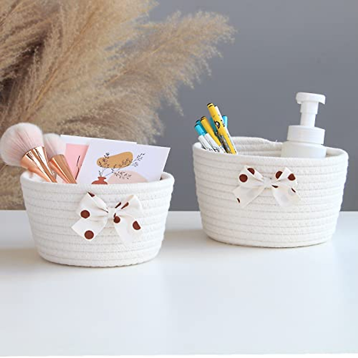 JIDOANCK Simple Hand Woven Cotton Rope Storage Basket, Large Capacity Storage Basket, Used for Mobile Books, Sundries, Cosmetics Beige M