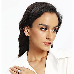 MDFUN 18K Yellow Gold Plated Princess Cut Square Clear Cubic Zirconia Stud Earring Pack of 5 Pairs