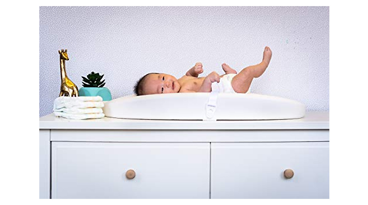 Hatch Grow Smart Changing Pad & Scale - Monitor Baby’s Growth Easily