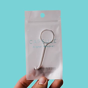 Aligner Remover (White) - Capsule Products presents a sleek, beautiful Aligner Remover Tool, in white. This tool is designed to work for all clear retainers.