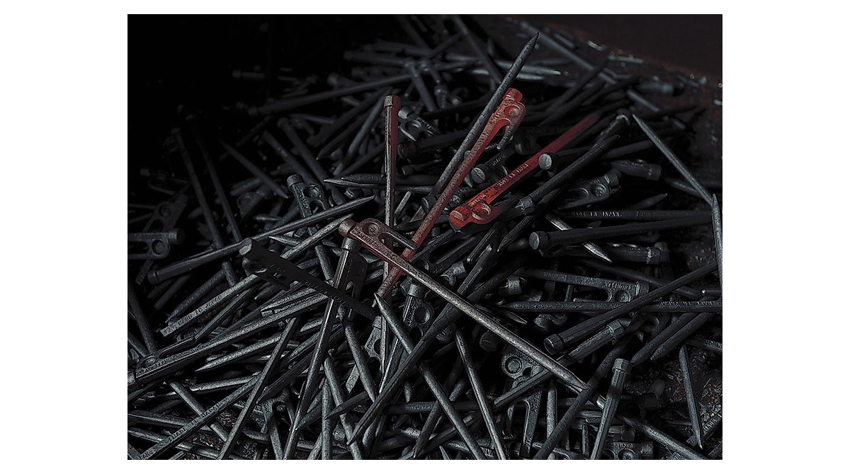 Snow Peak Solid Stake #40 - Durable Camp Ground Securing Tool