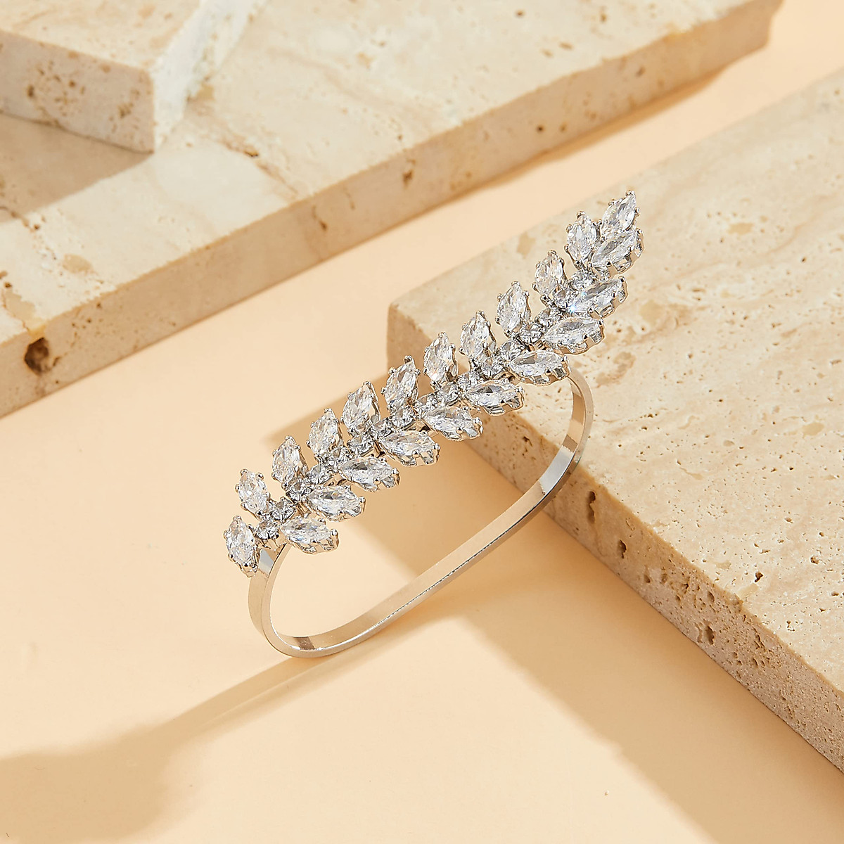 Mytys Silver Two Finger Rings for Women-Leaf Flower Statement Ring-Adjustable CZ Double Finger Ring-Open Cubic Zirconia Cocktail Ring (Initial Leaf Silver)