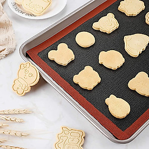 Professional Silicone Bread Baking Mat Non Stick Oven Liner Perforated Steaming Mesh For Half Sheet Size(11-4/5" x 15-3/4")