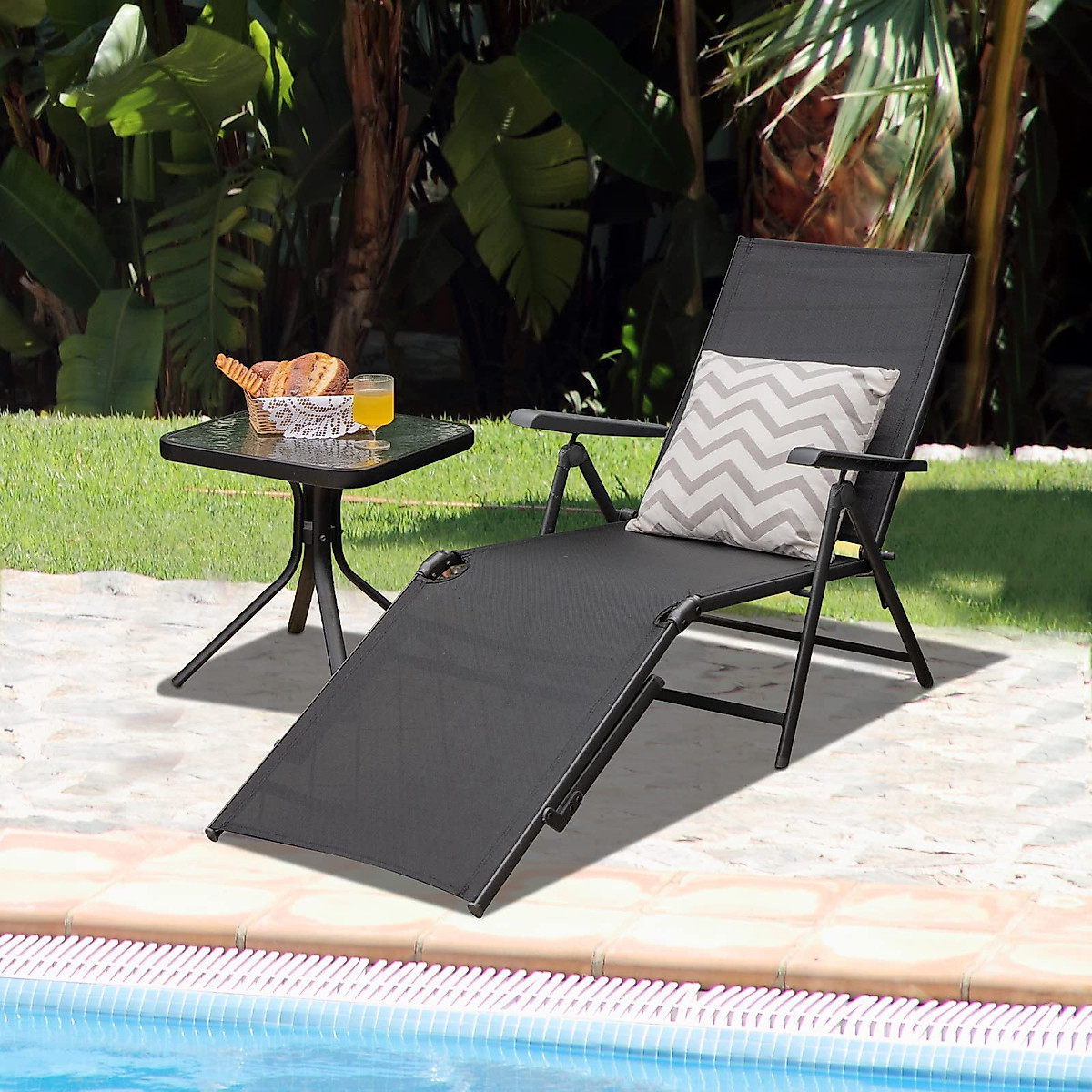 Tangkula Folding Lounge Chair Outdoor, Recliner Chaise Lounge with 5-Position Adjustable Backrest & 2-Position Footrest, No Assembly Required, Suitable for Patio Poolside Beach Yard (1, Black)