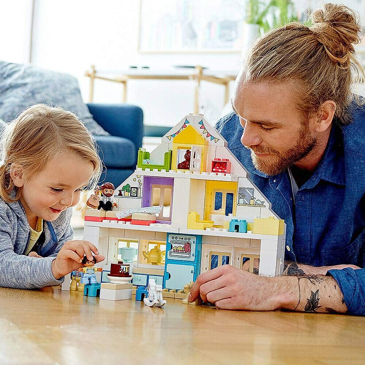 LEGO DUPLO Town Modular Playhouse 10929 Dollhouse with Furniture and a Family, Great Educational Toy for Toddlers (130 Pieces), Multicolor