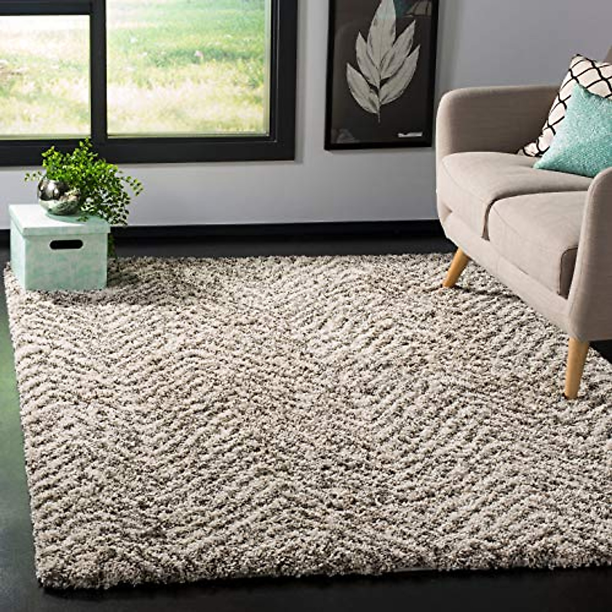 SAFAVIEH Hudson Shag Collection Accent Rug - 3' x 5', Ivory & Grey, Chevron Design, Non-Shedding & Easy Care, 2-inch Thick Ideal for High Traffic Areas in Entryway, Living Room, Bedroom (SGH375A)