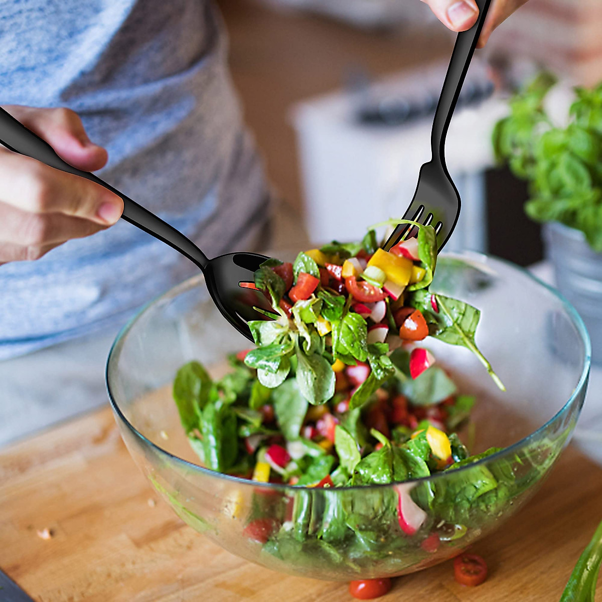LIANYU Black Serving Utensils Set of 8, Stainless Steel Serving Spoons, Slotted Spoons, Serving Forks, Metal Tongs for Kitchen Buffet Party Banquet Entertaining, Mirror Finished, Dishwasher Safe