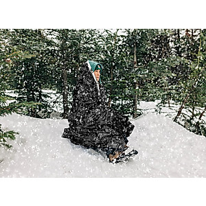 Dagmi Outdoors Emergency Survival Blanket 4 Pack Thermal Mylar Foil Space Blankets for Extreme Cold Weather - NASA Designed - Perfect for Camping, Hiking, Car, Warmth - Outdoor Waterproof Gear