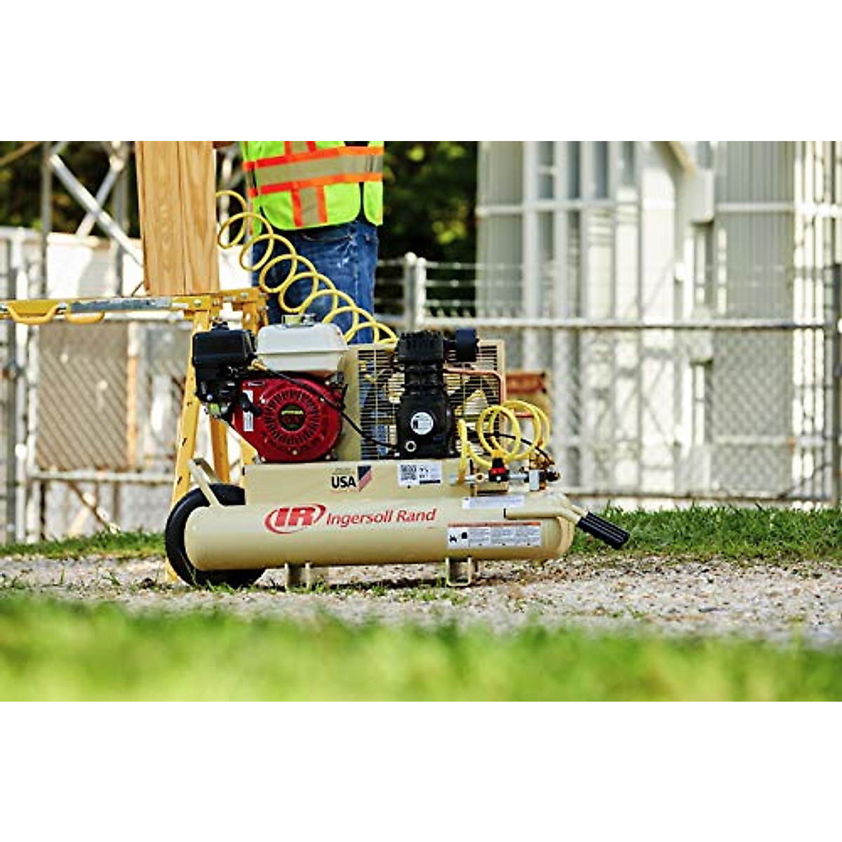 Ingersoll-Rand SS3J5.5GH-WB 5.5 Horsepower 8 Gallon Oiled Gas Twin Pontoon Compressor