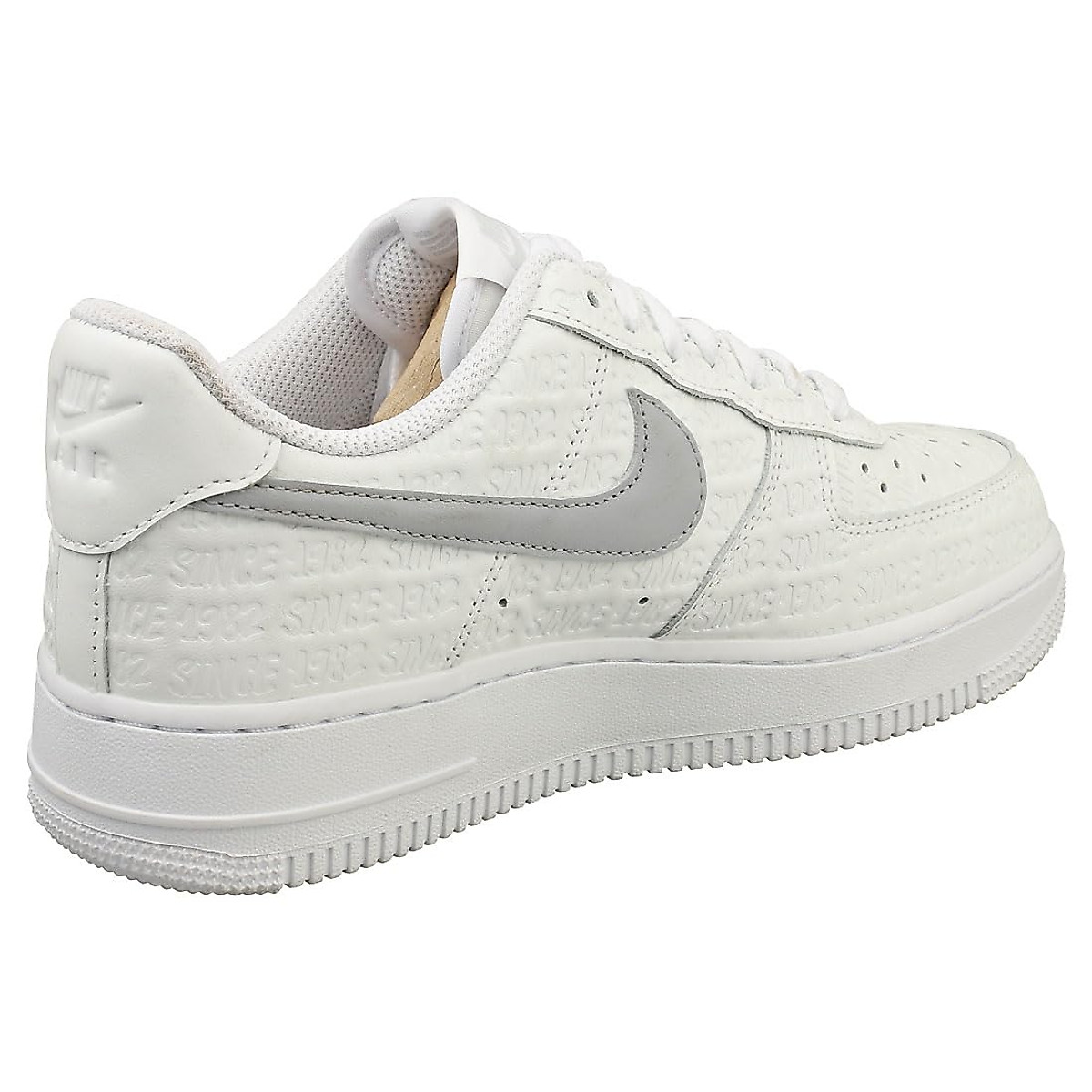 Nike AIR Force 1 07 Low Womens Fashion Trainers in Summit White - 7.5 US