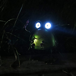 Solar Animal Lights, Metal Garden Art Frog Statue for Patio Garden Lawn Yard Flowerbed Decor